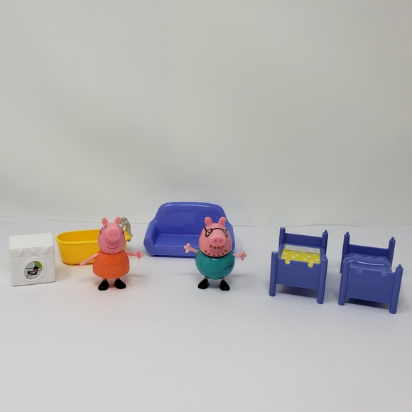 Toys | Peppa Pig Couch Washer Beds Figures Flaw | Poshmark